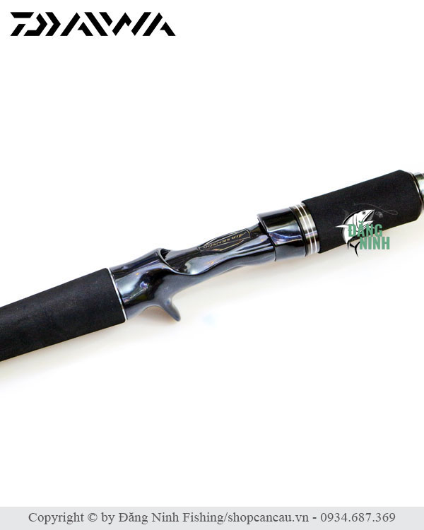 Cần câu Daiwa BlackLabel Travel